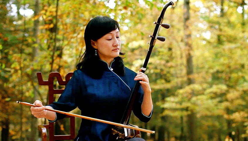 Listen to the Harmony of the Taiko and Erhu Instruments During Avatar ...